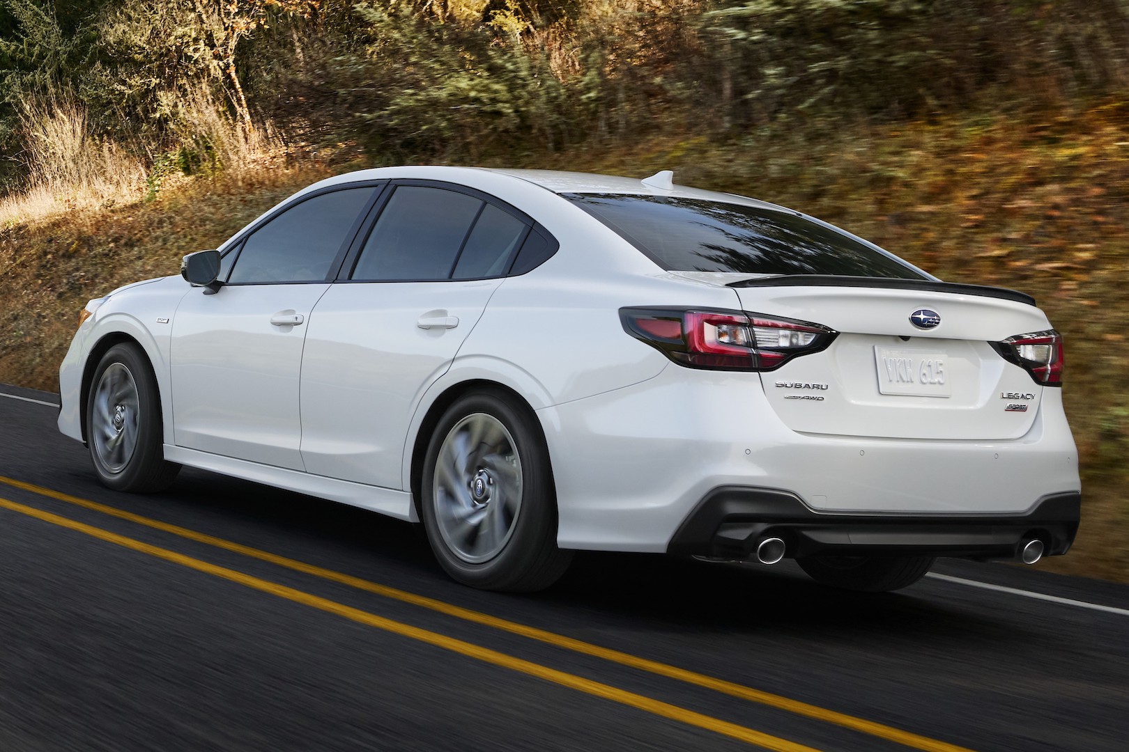 2023 Subaru Legacy Shows Subaru Can Make New Cars Without Cladding
