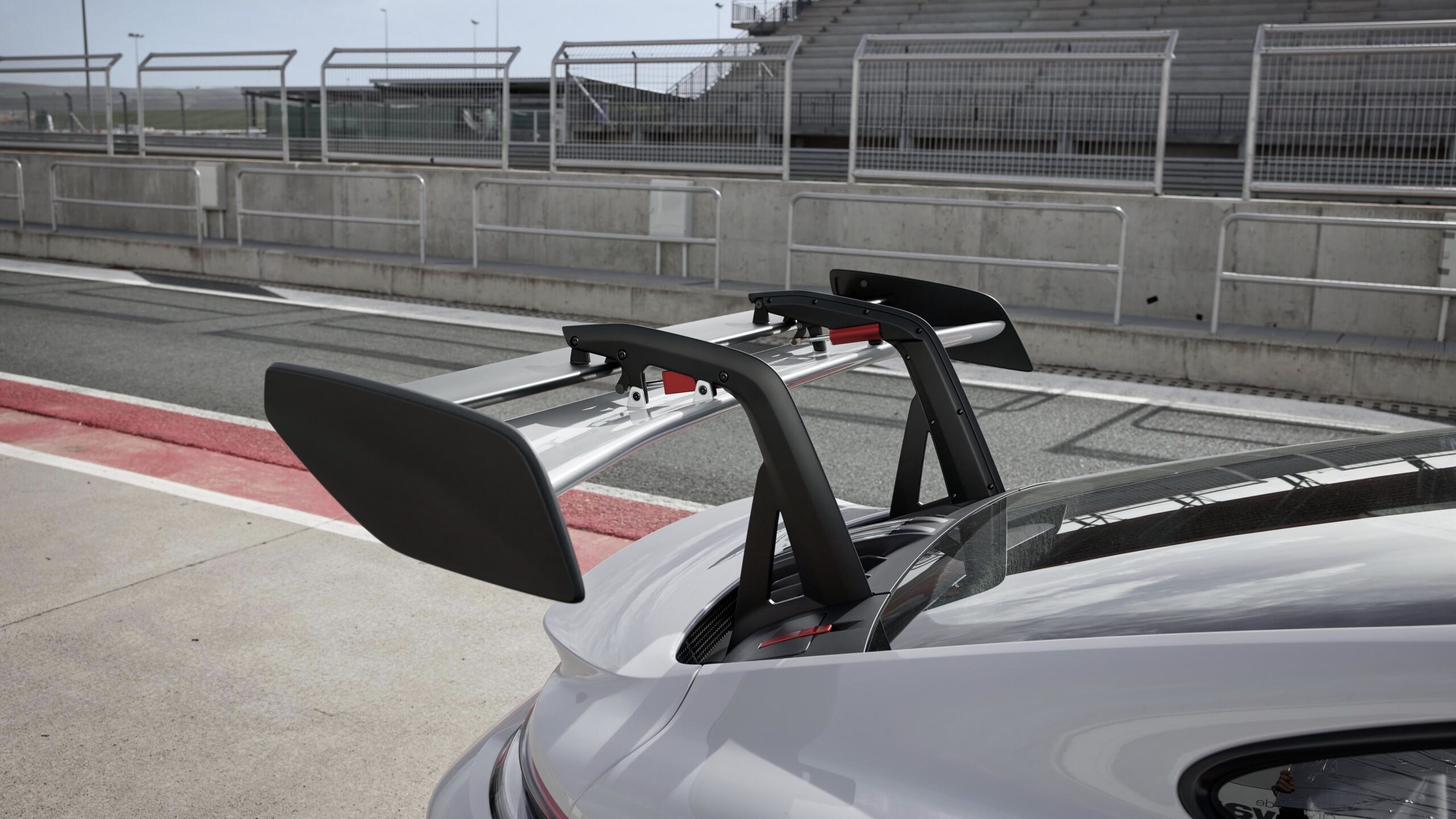 The 2023 Porsche 911 GT3 RS Adds a Wild DRS-Style Rear Wing