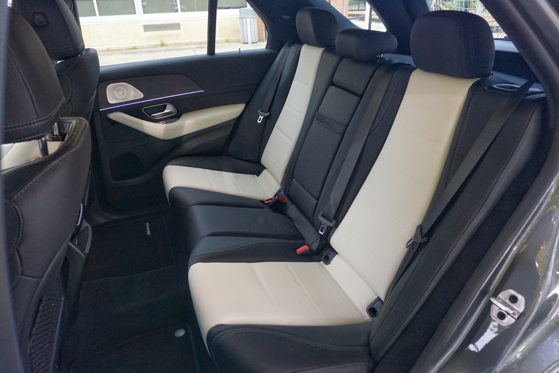 2022 Mercedes-Benz GLE450 Review: The SUV That Redefined Luxury Still ...