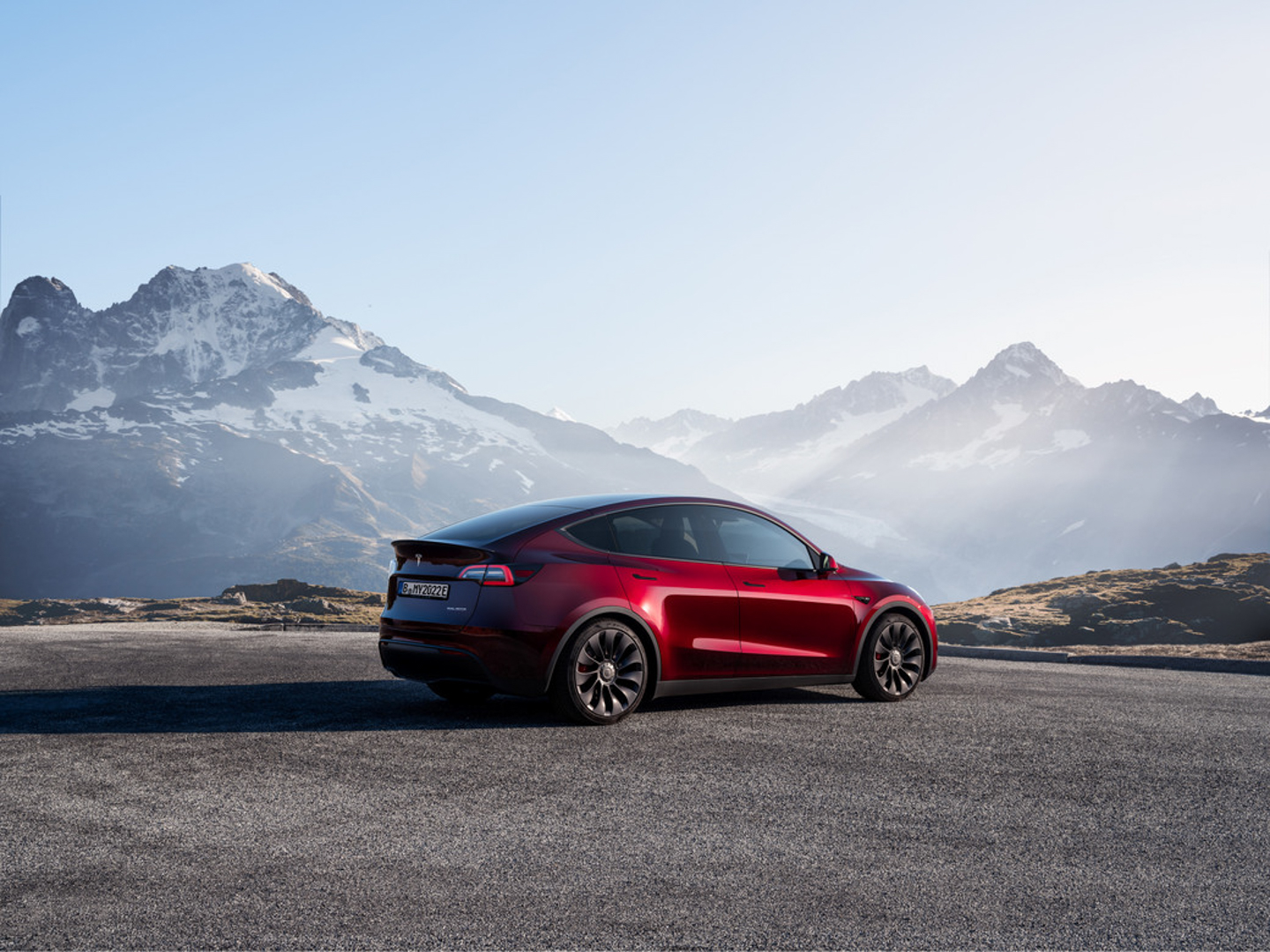 Tesla's New Price Cuts May Sink Used Values Later and Owners Aren't Happy