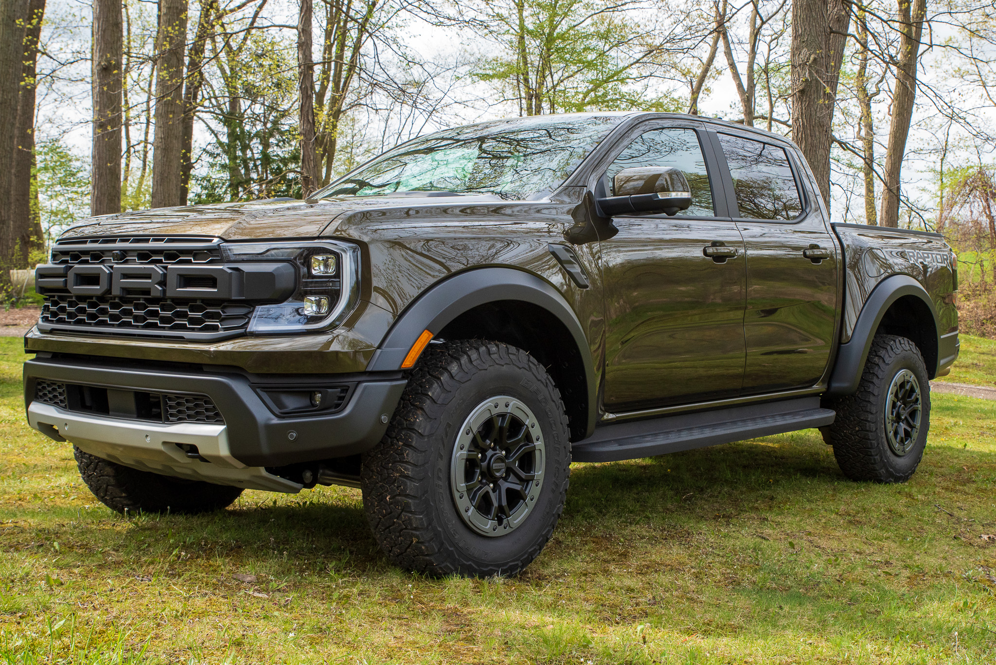 2024 Ford Ranger Raptor Off-Road Pickup Debuts With 405 HP, 33s, and ...
