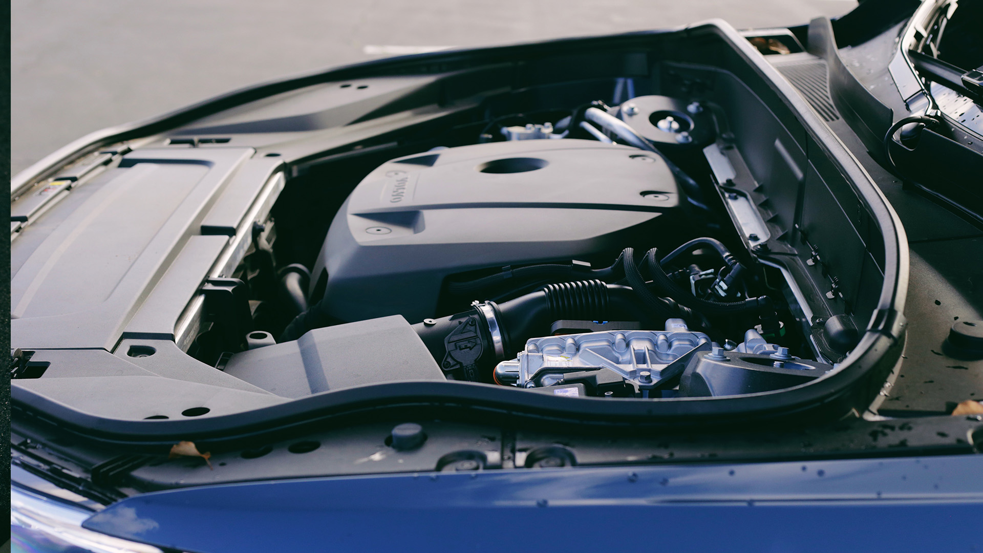 2023 Volvo XC90 Recharge Review: Uncompromising, Wool-Lined Luxury