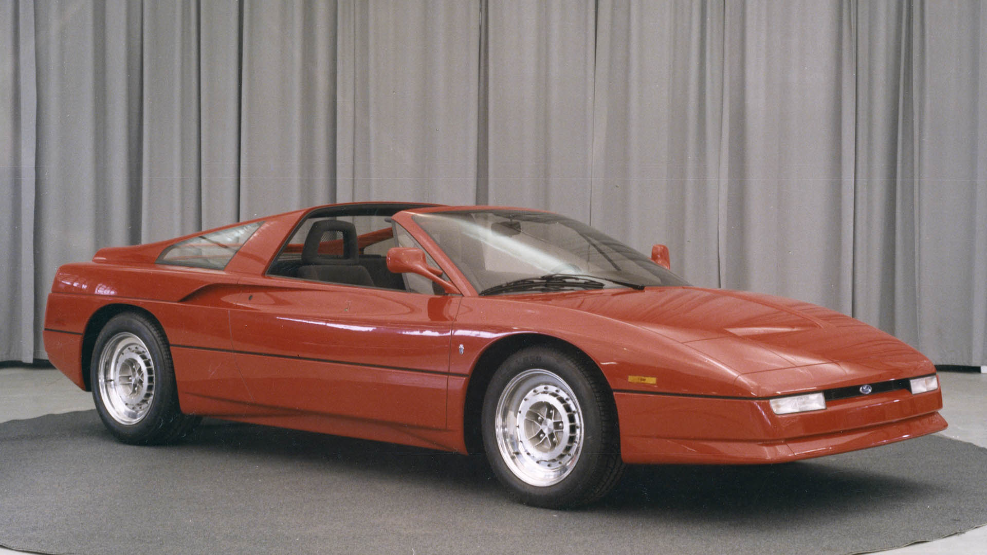 Ford Almost Made a Mid-Engine Ferrari Fighter in the 1980s. Here’s What ...