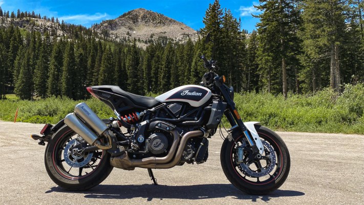 Best Motorcycle Waxes (Review & Buying Guide)