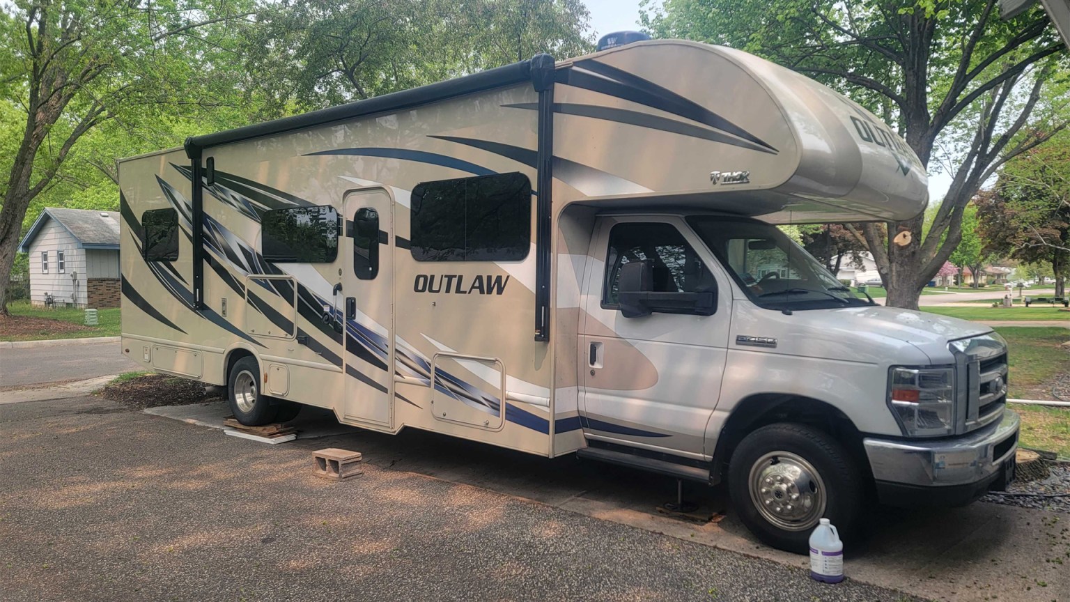 Best RV Backup Cameras (Review & Buying Guide)