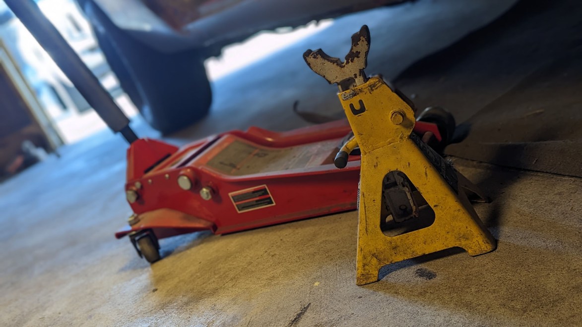 Best Jack Stands (Review & Buying Guide)