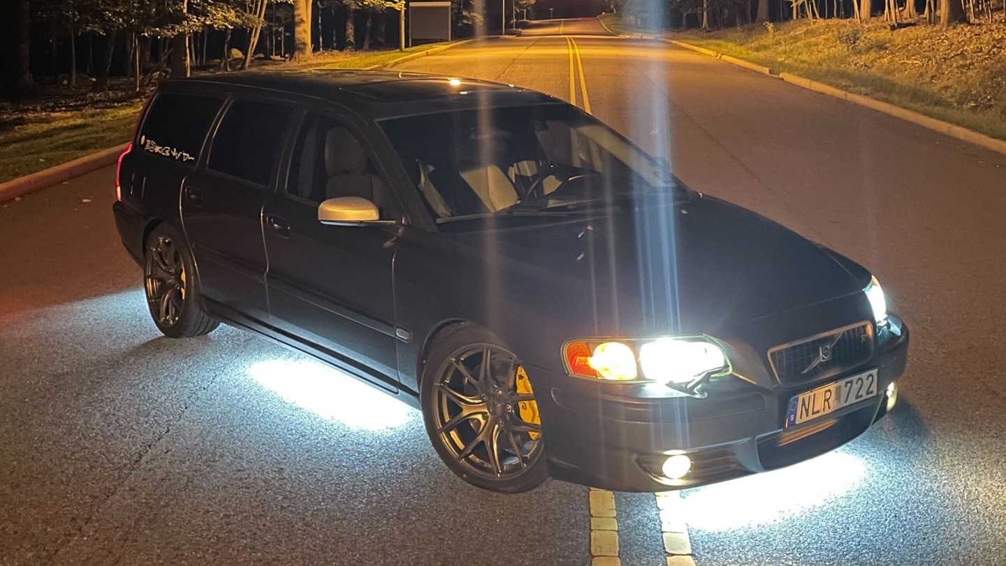 Best Underglow Kits (Review & Buying Guide)