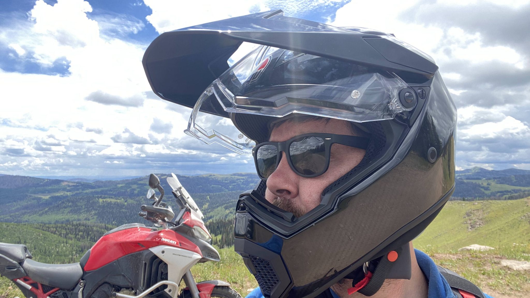 Best Motorcycle Helmets (Review & Buying Guide)