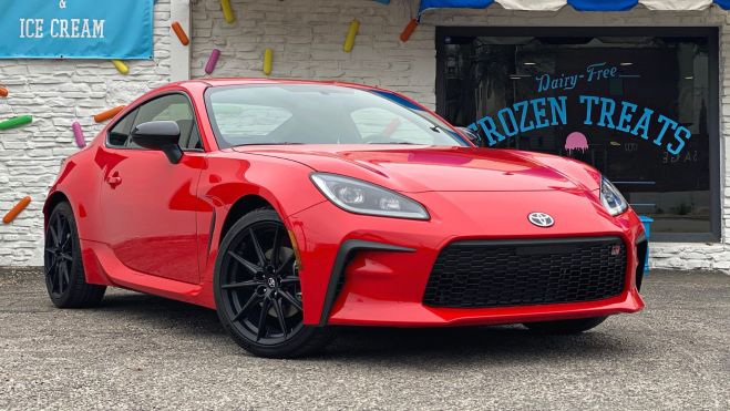 2022 Toyota GR 86 First Drive Review: Same Cheap RWD Shenanigans, Only ...