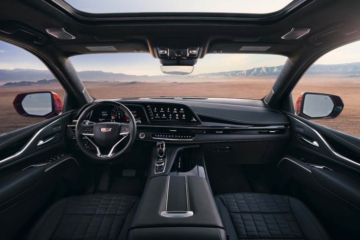 Cadillac Escalade Will Get Full-Width, Pillar-to-Pillar Dashboard ...