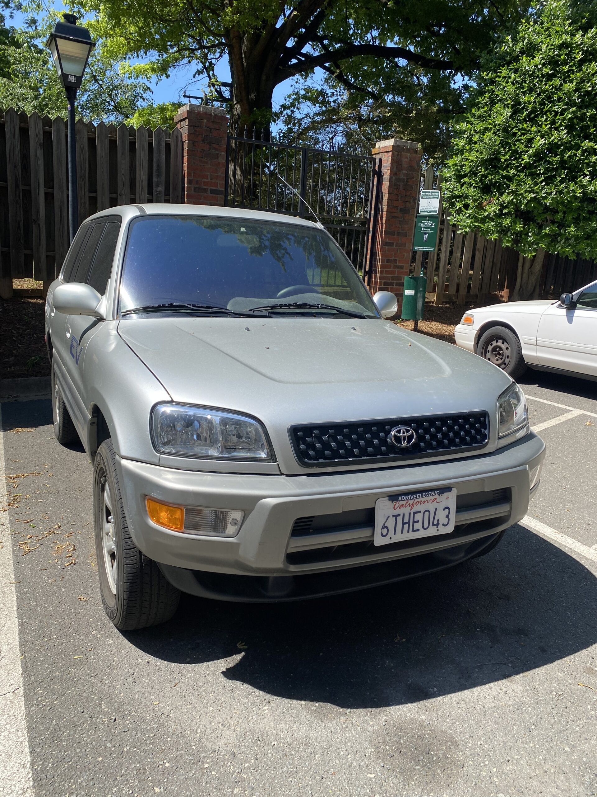 There’s an Uber-Rare 2002 Toyota RAV4 EV for Sale on Craigslist | The Drive