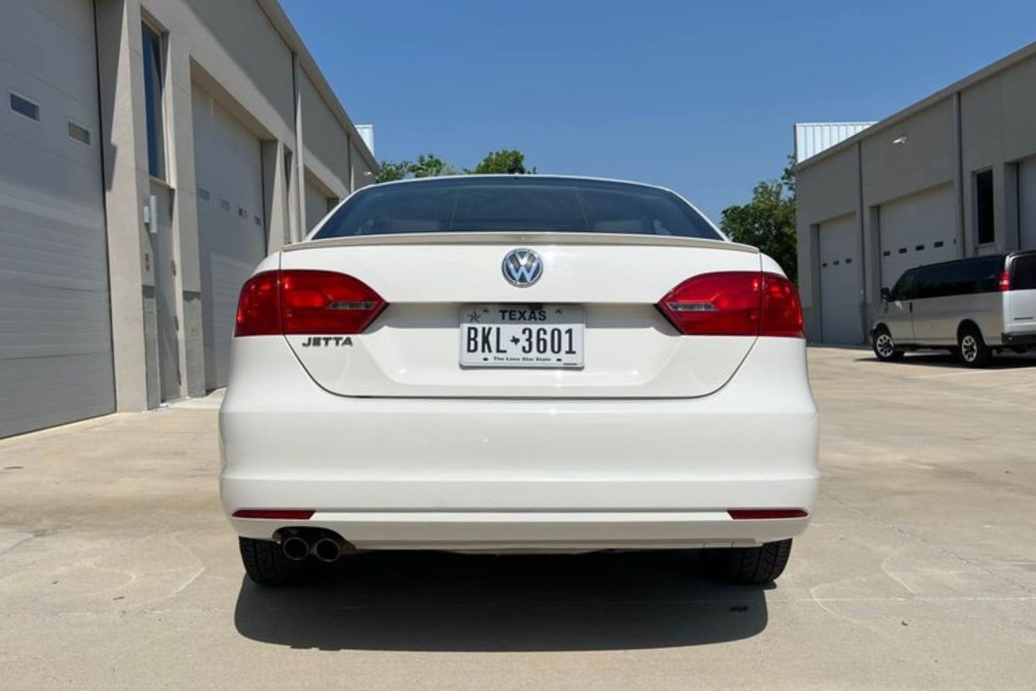 Bulletproof 2013 Volkswagen Jetta Is a Sleeper Tank