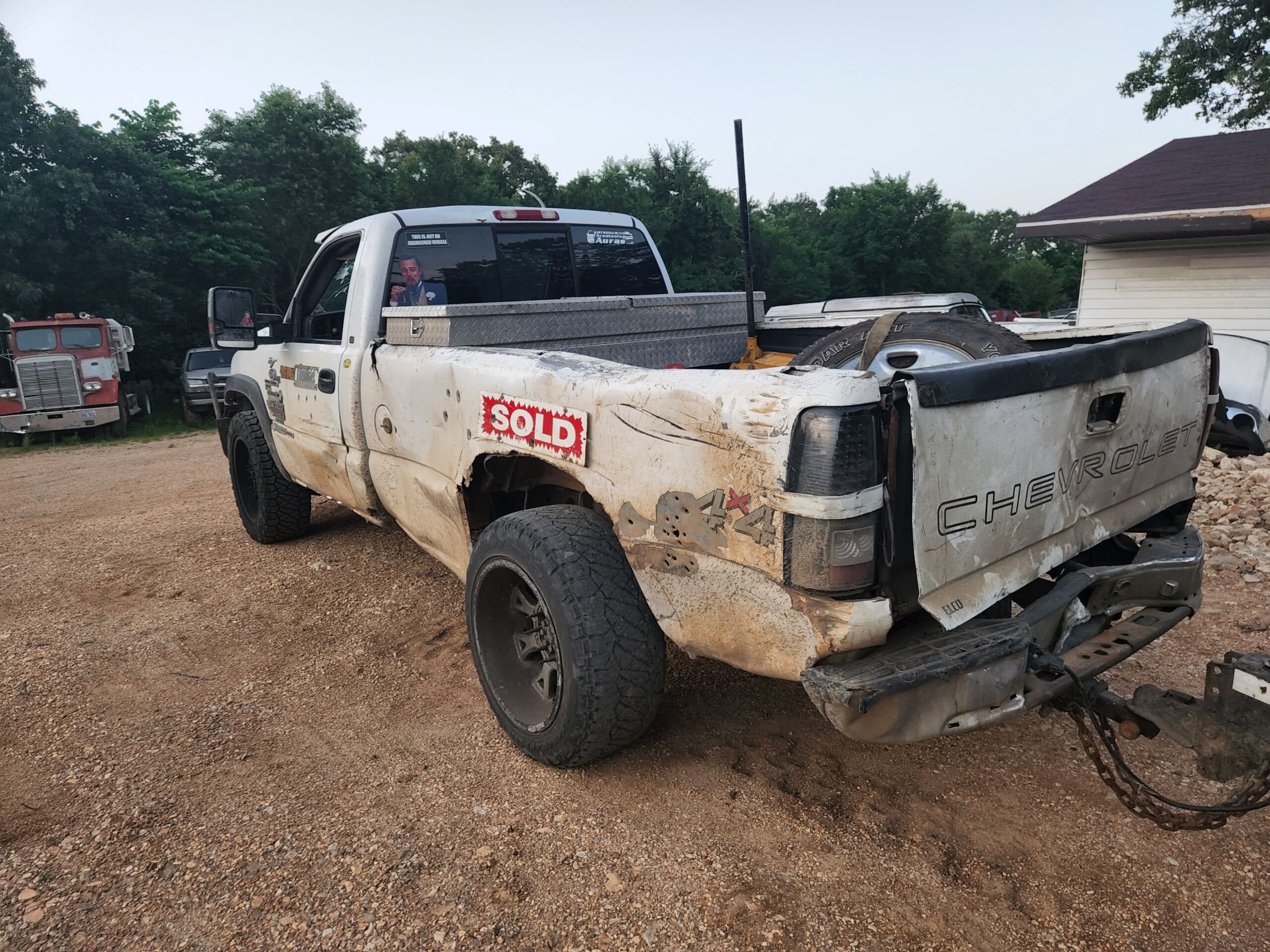 World’s Junkiest Chevy Silverado Tow Rig Has 500,000 Miles and Counting