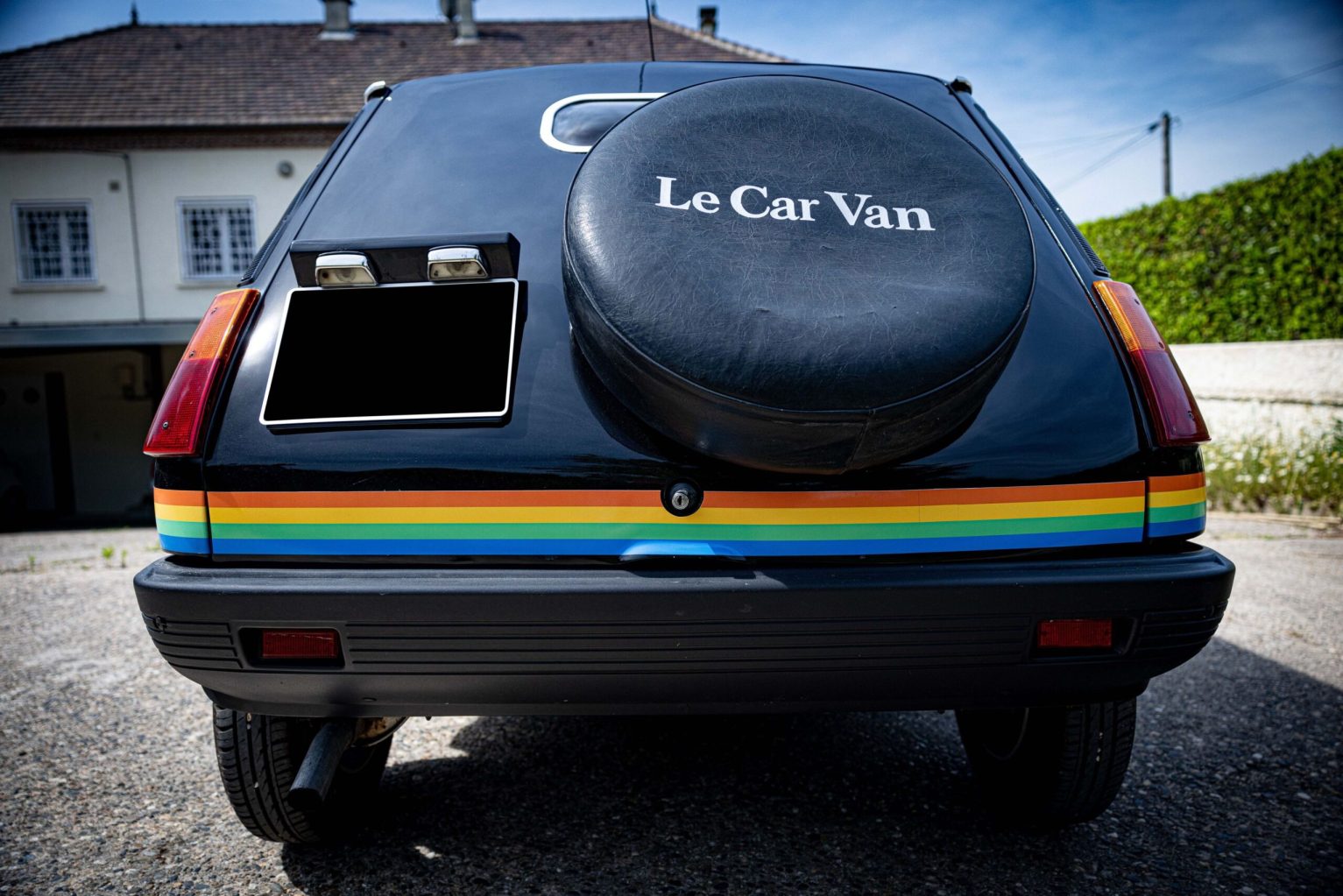This 1981 Renault LeCar Van at Auction Reminds Us of Le Best Times