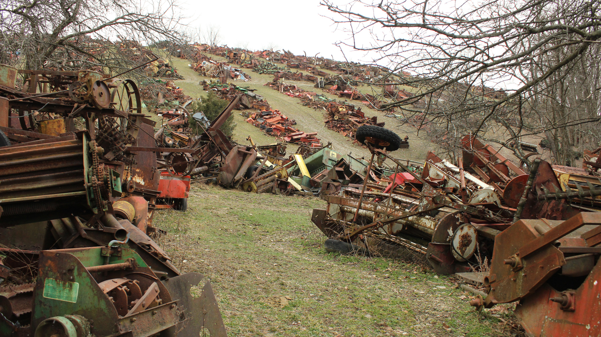 This Vast Farm Salvage Yard in the Middle of Nowhere Saves Farmers with ...