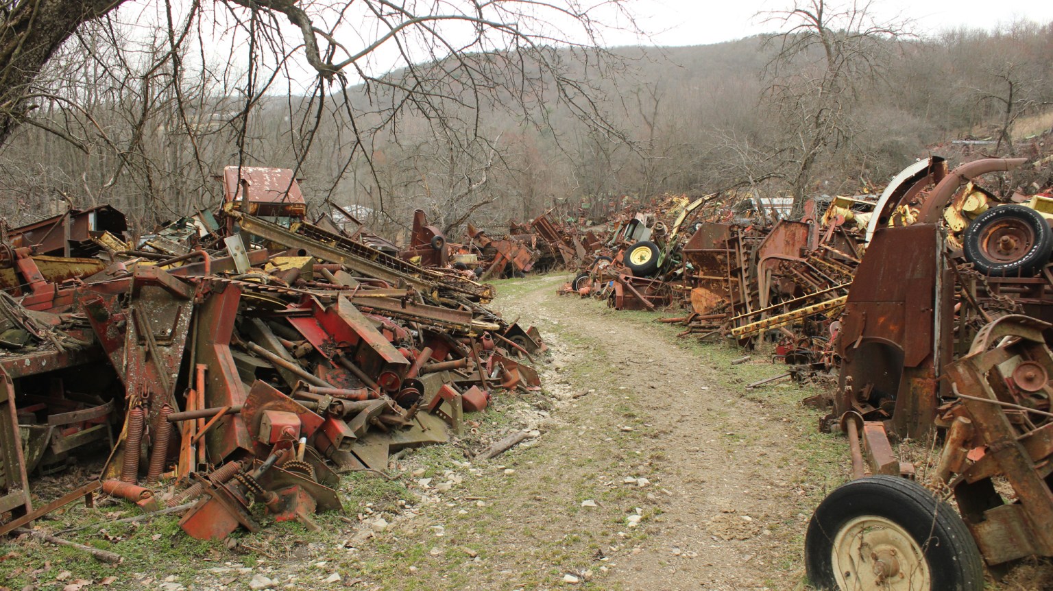 This Vast Farm Salvage Yard in the Middle of Nowhere Saves Farmers with ...