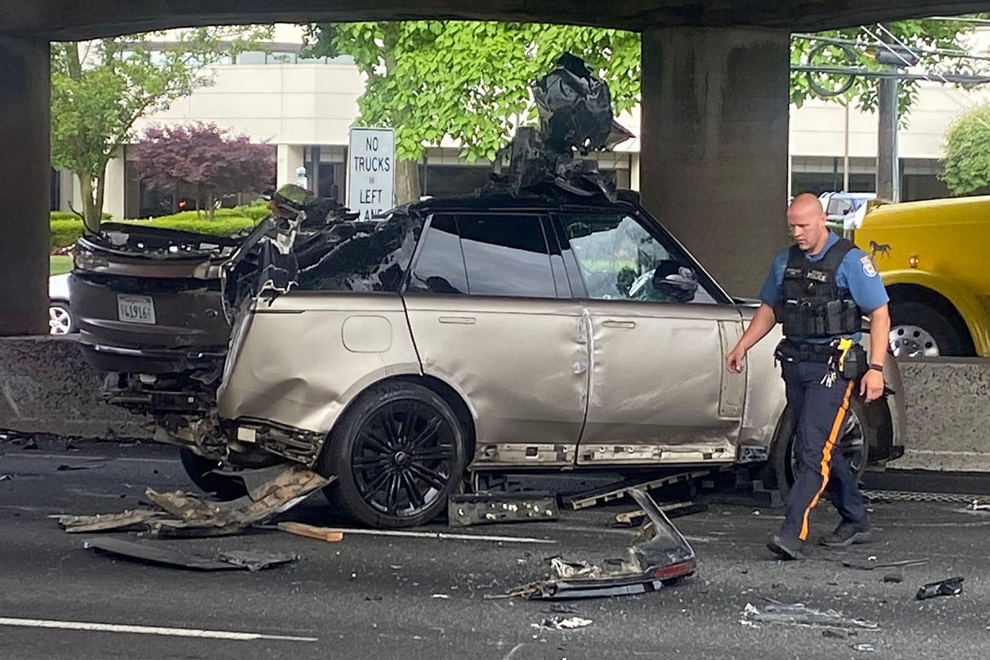 New Range Rover Destroyed After Tumbling Off Car Carrier
