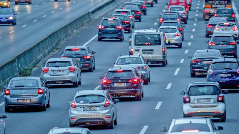 Europe Effectively Bans Sales of New Gas- and Diesel-Powered Cars by 2035