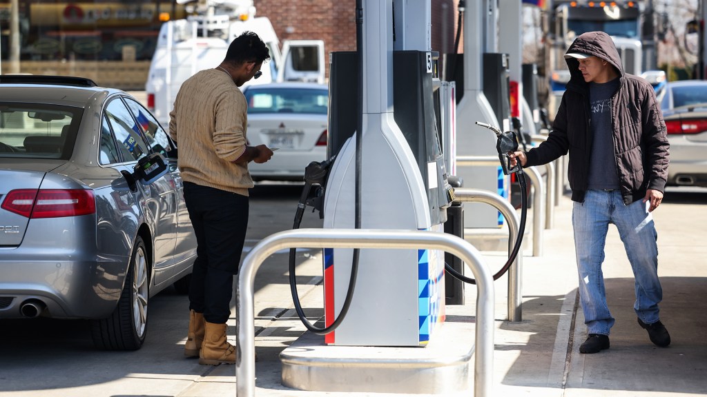 How To Avoid Expensive Credit and Debit Card Holds at the Gas Pump