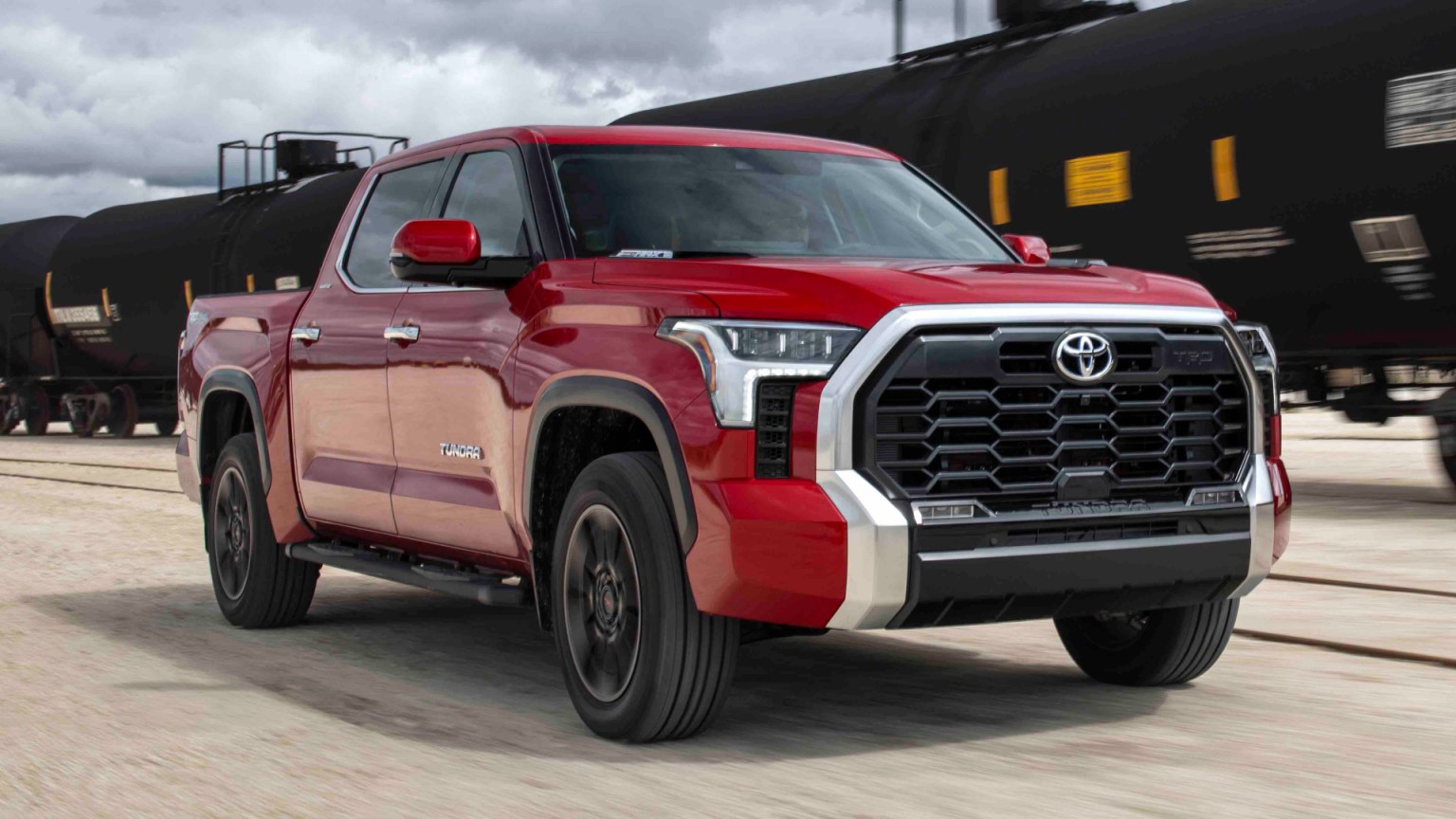 Toyota Will Replace Over 100,000 V6 Engines in Recalled Tundras, Lexus SUVs