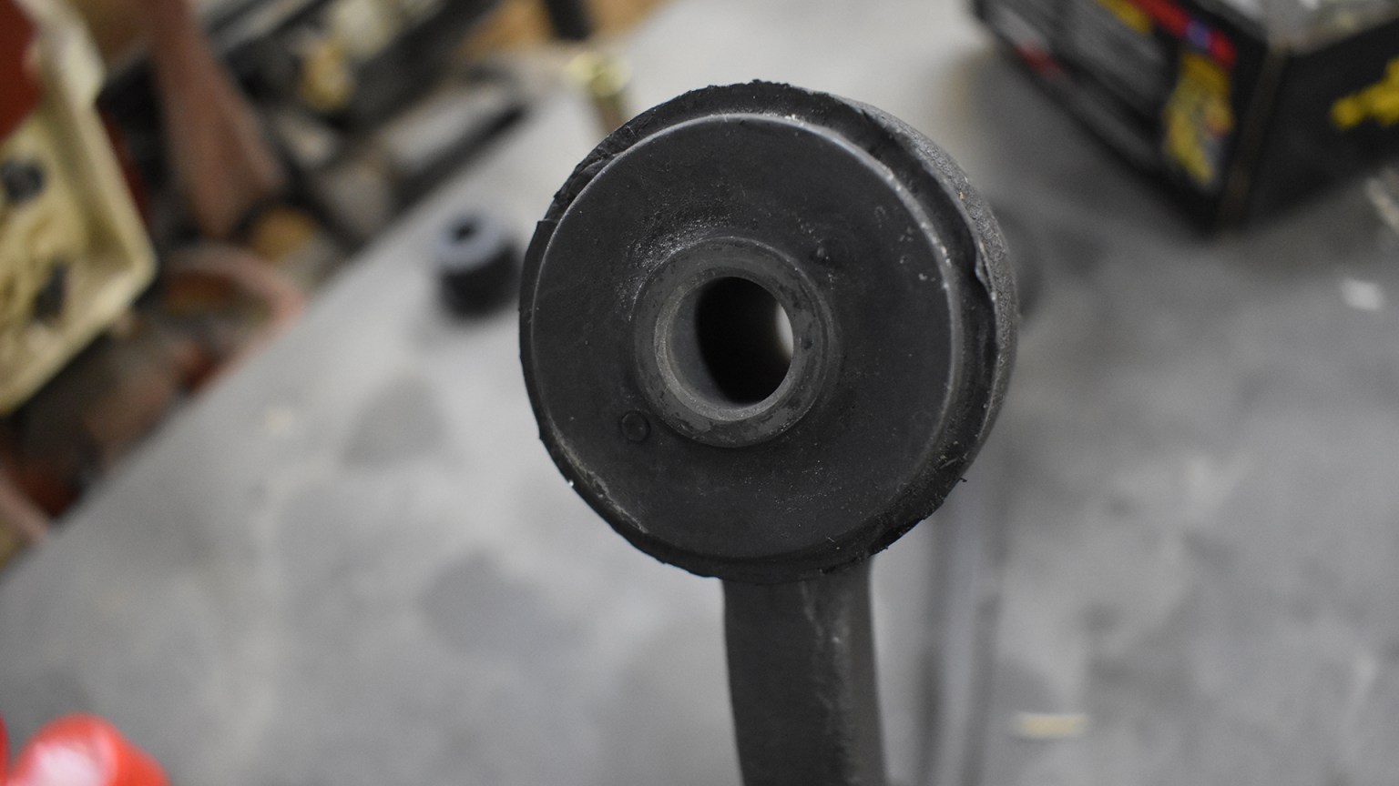 What Are the Pros and Cons of Polyurethane Bushings?