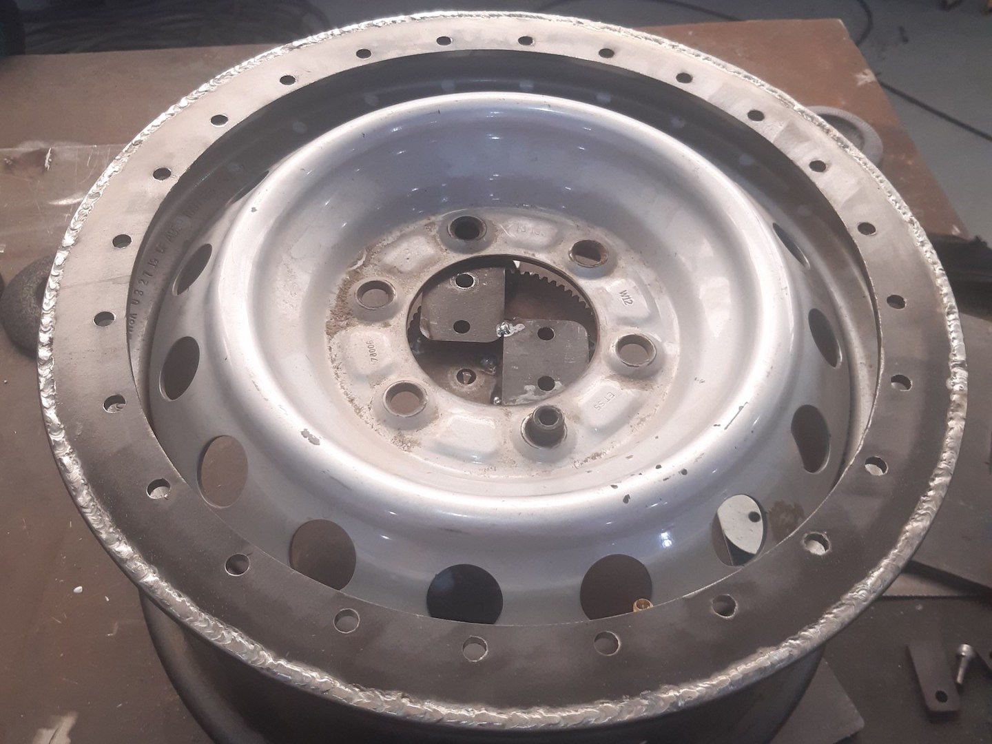 Resourceful Off-Roader Builds His Own Beadlock Wheels From Scratch