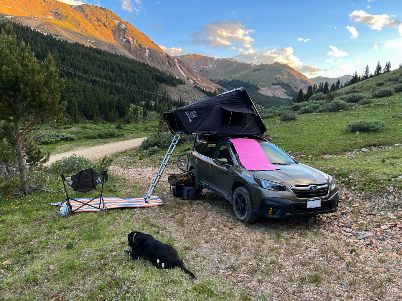 iKamper’s Mini Rooftop Tent Keeps You Snug Far Away From Home