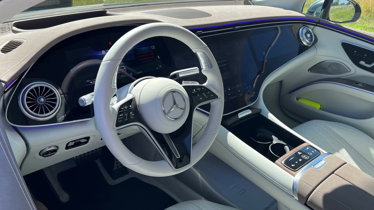 Mercedes-Benz Drive Pilot L3 Review: Super Smooth (but Limited) Hands ...