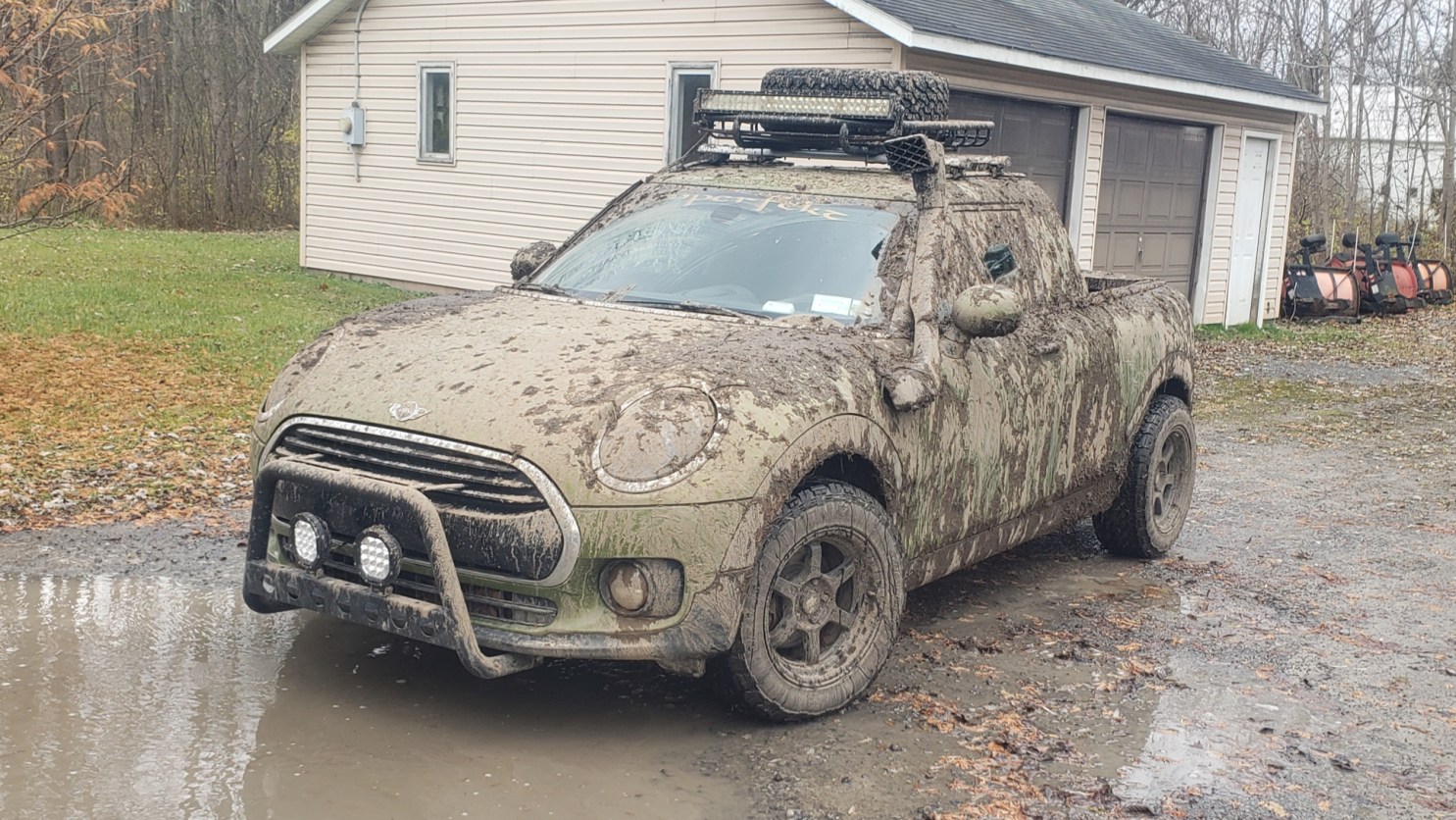 This ‘El Camini’ Is a Go-Anywhere Mini Clubman Pickup With a Stick Shift