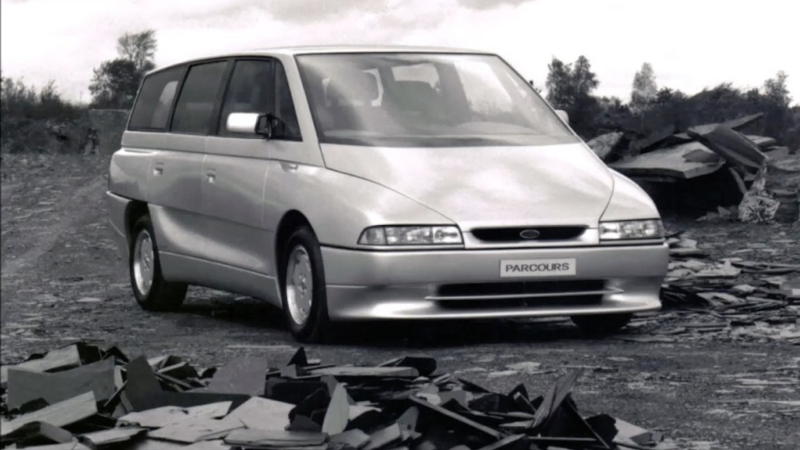 The De La Chapelle Parcours PC12 Was a Wild '90s V12 Minivan Lost to Time