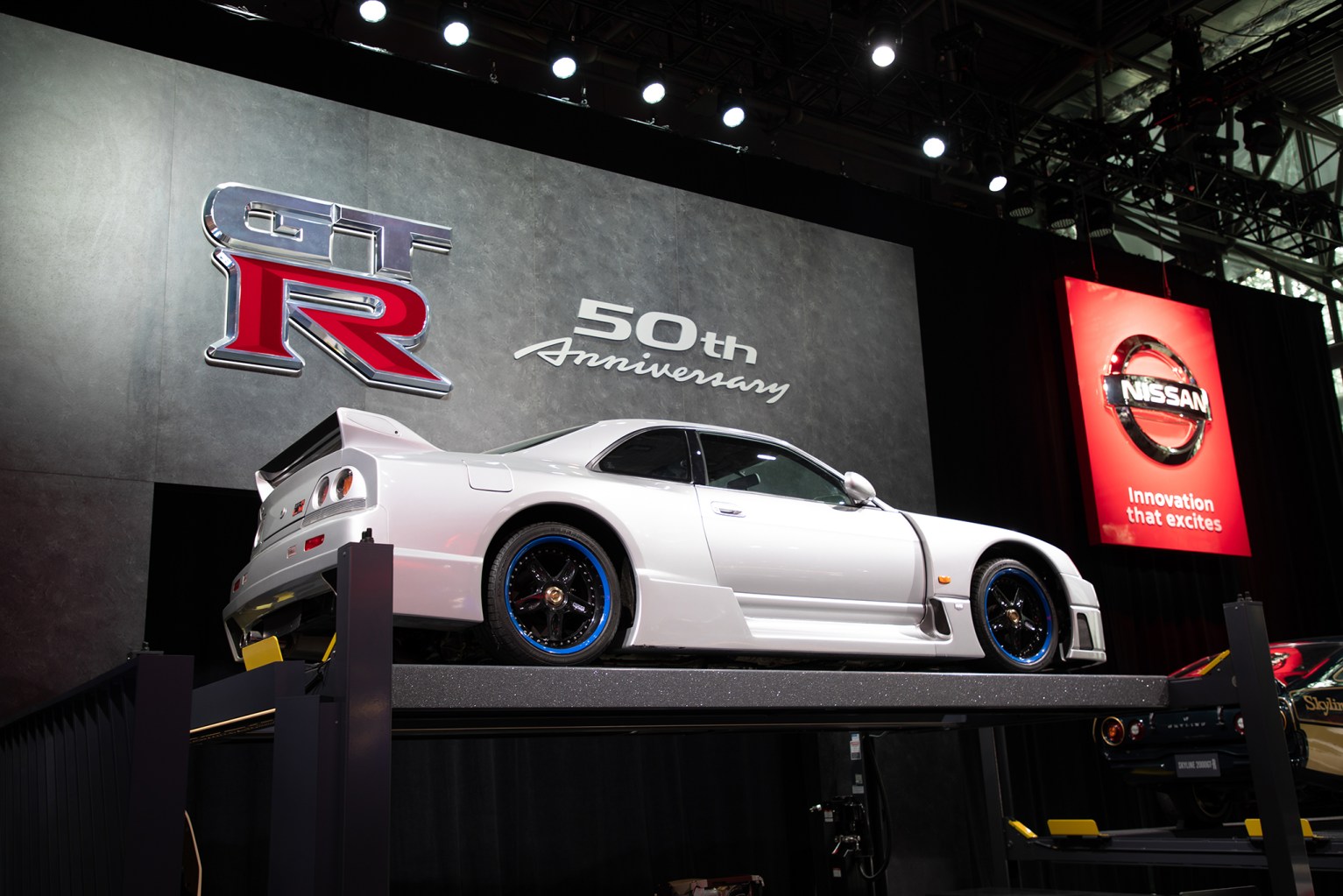 Here’s How the Legendary 1995 Nissan Skyline R33 GT-R LM Road Car Came ...