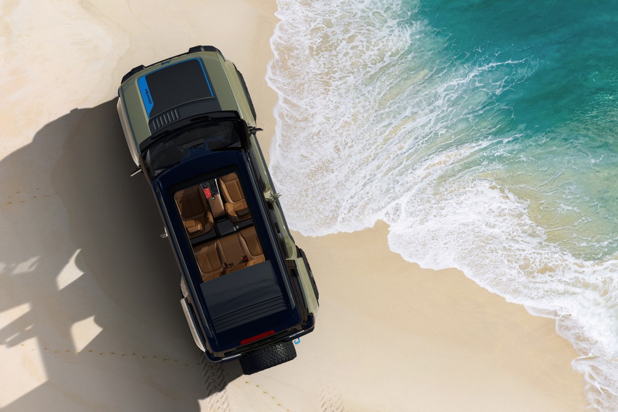 The Jeep Recon is a Rubicon-Ready Off-Road Electric SUV Coming in 2024