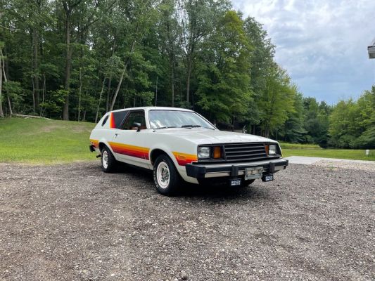 Buy This Groovy '70s Ford Pinto Cruiser Wagon and Step Back in Time