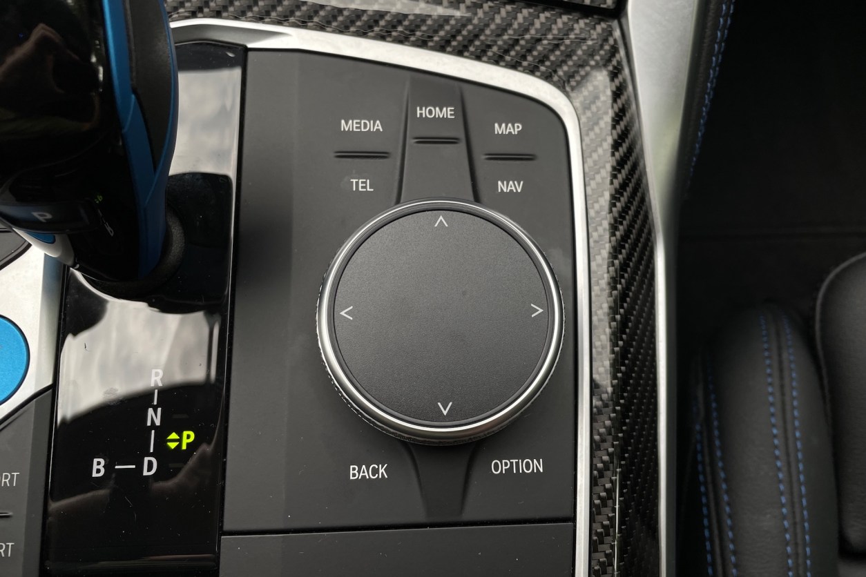 BMW iDrive 8 Infotainment Review: Looks Good but Missing Some Crucial ...