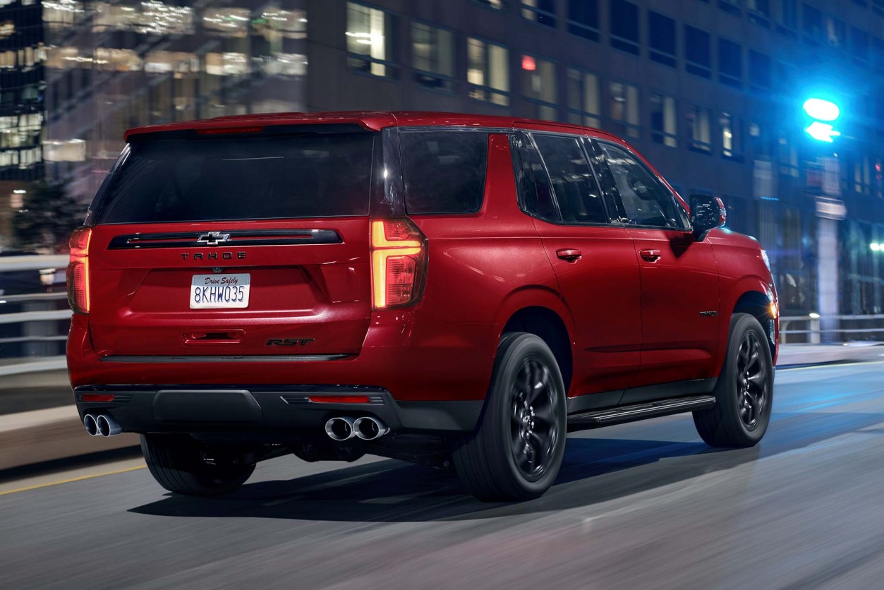 2023 Chevy Tahoe RST Performance Edition Gets 433 HP, Police Spec Upgrades