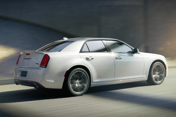 Here's Why the 2023 Chrysler 300C Isn't a Hellcat