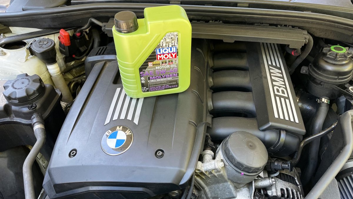 Here's What Oil Weight Means and Why It Matters