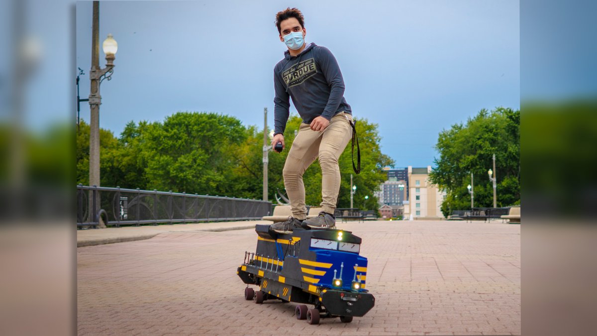 Student Builds DIY Skateboard-Based Train That Does 22 MPH