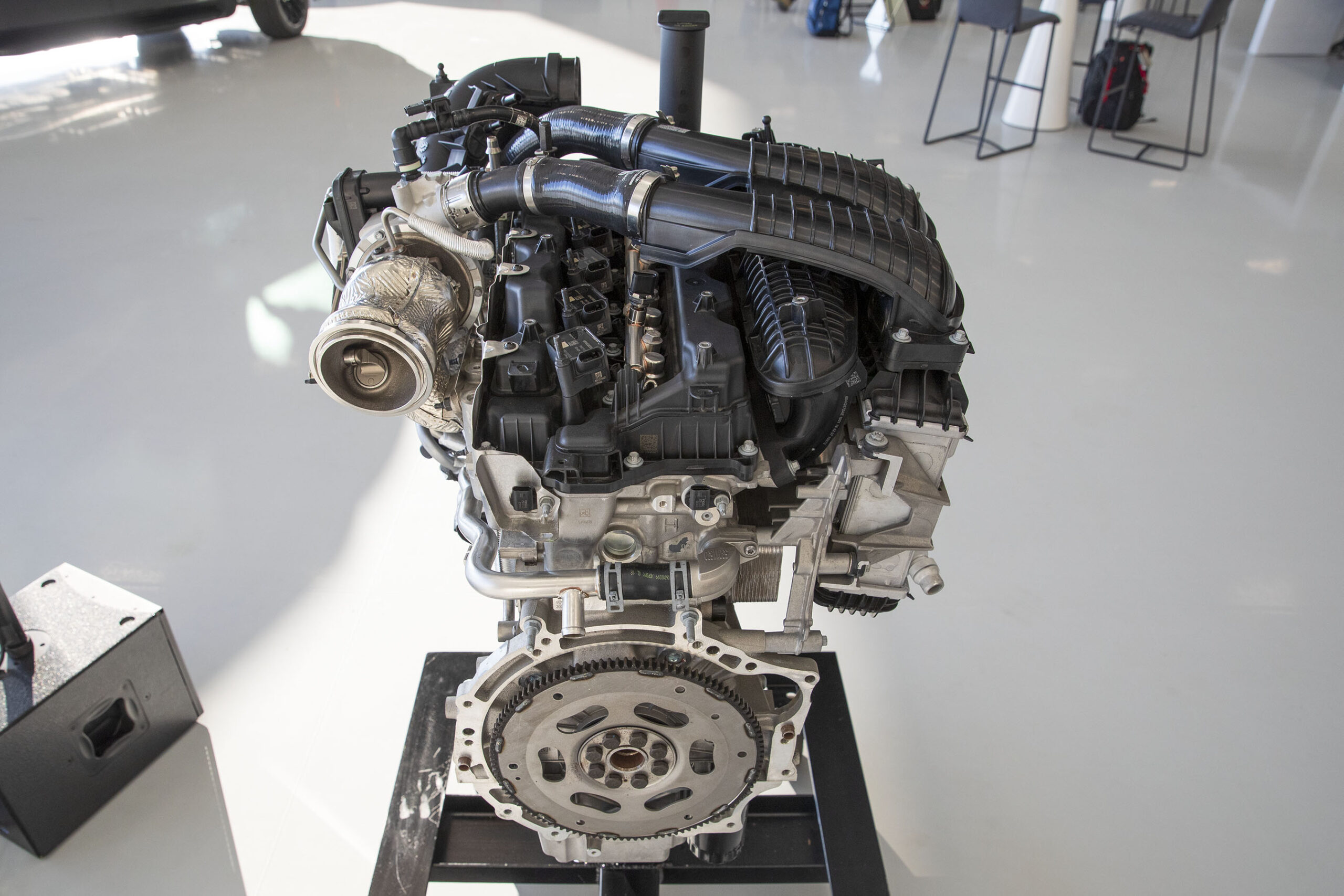 2023 Jeep Grand Wagoneer L First Drive Review: Straight-Six Engine ...