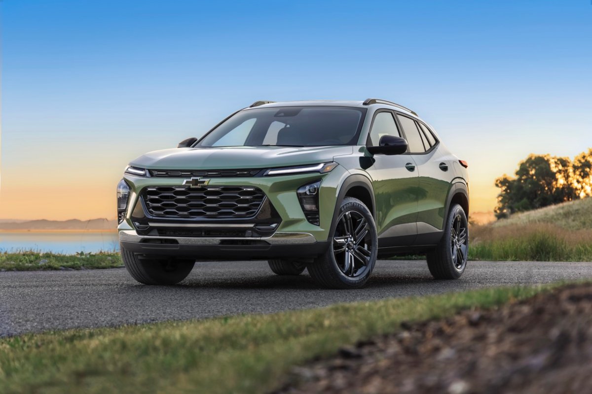 2024 Chevy Trax Is Half of GM's Future Cute 'Ute Lineup and Costs Less ...