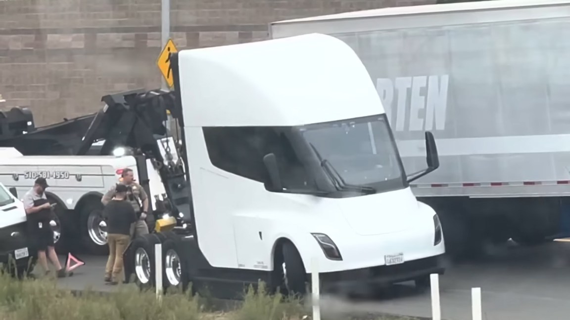 Stranded Tesla Semi Spotted Just Weeks Ahead of First Deliveries