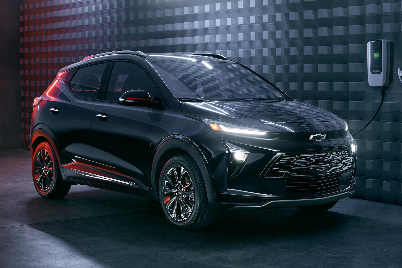 The Chevy Bolt EV, EUV Are Selling So Well That GM's Boosting Production