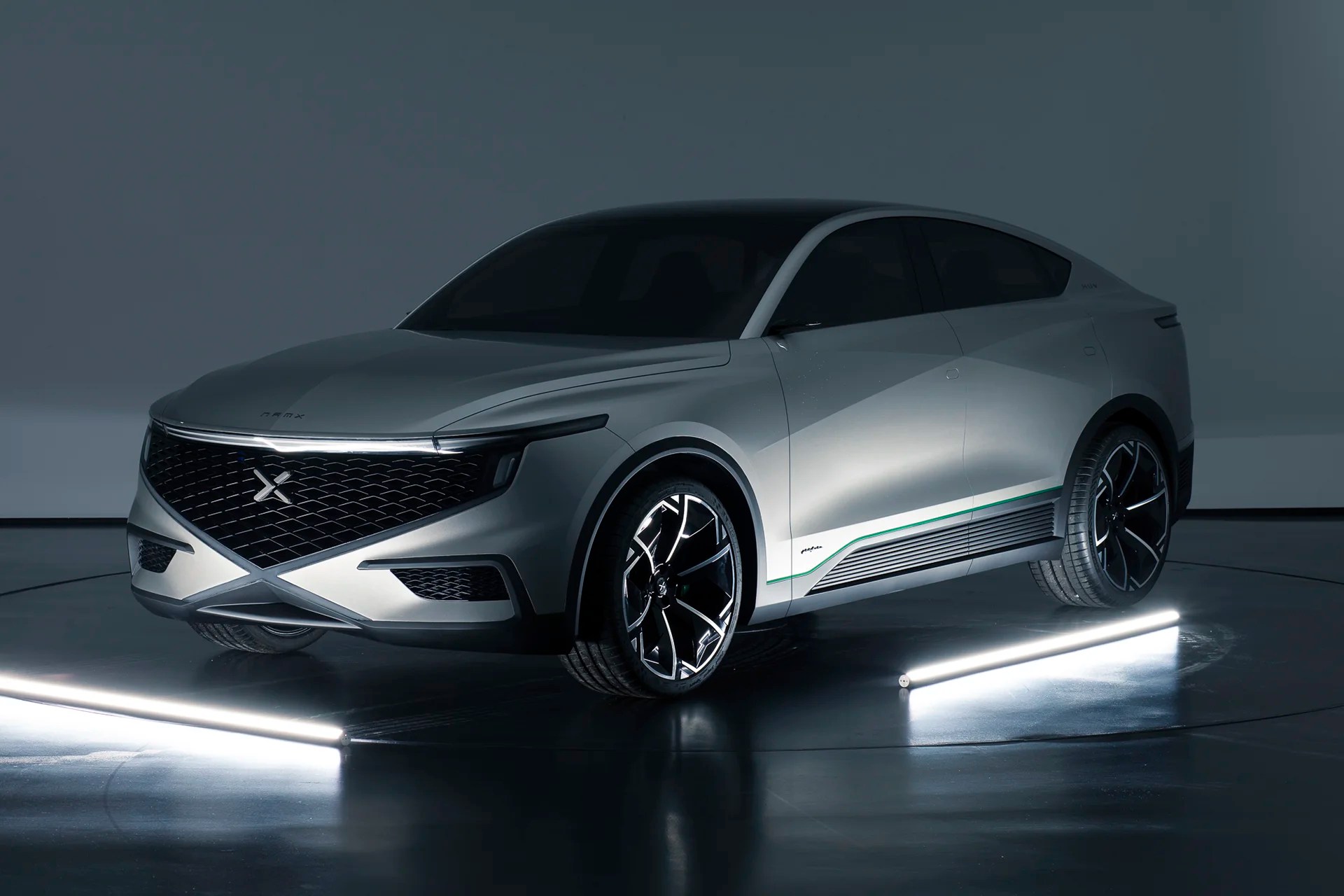 This Strange-Looking Concept SUV Uses Swappable Hydrogen Bottles to ...