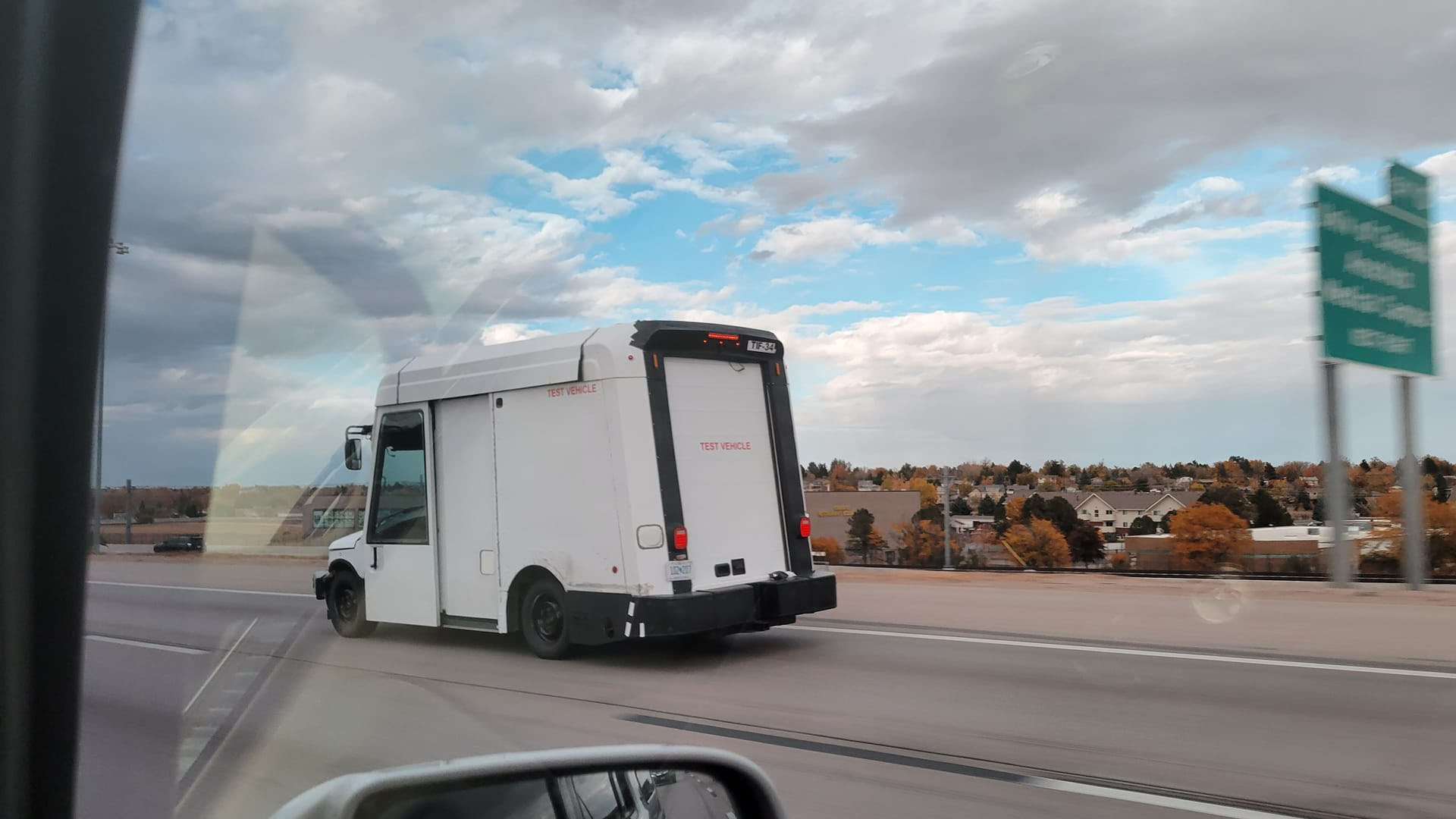 The New USPS Mail Truck Looks Positively Goofy on the Street