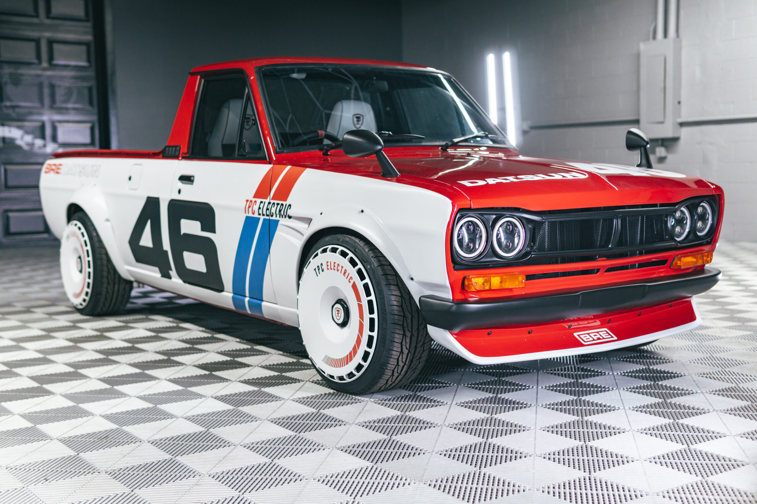 This Nissan Leaf-Powered 1987 Nissan Sunny Truck Is an EV Swap Done Right