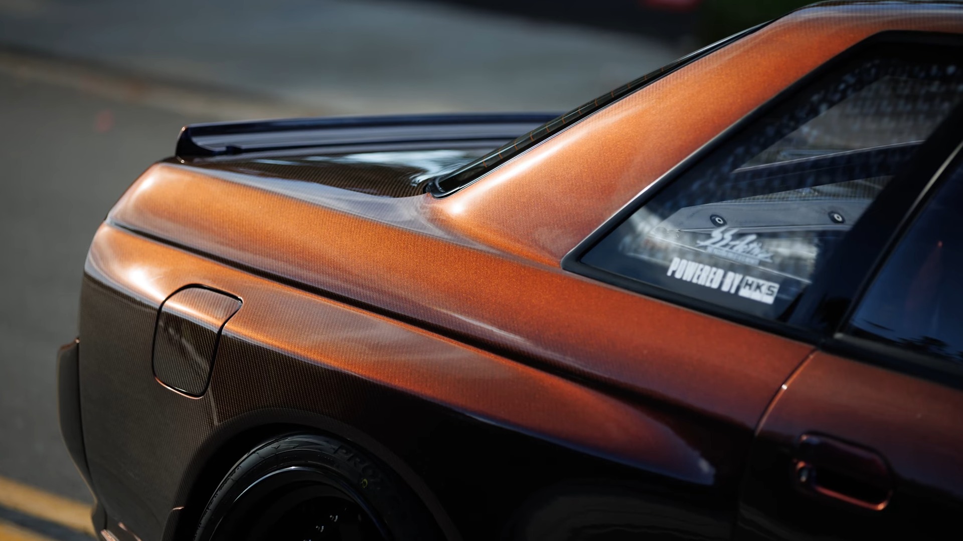 This 930-HP R32 Nissan GT-R In Dry Carbon Midnight Purple Is a Million ...