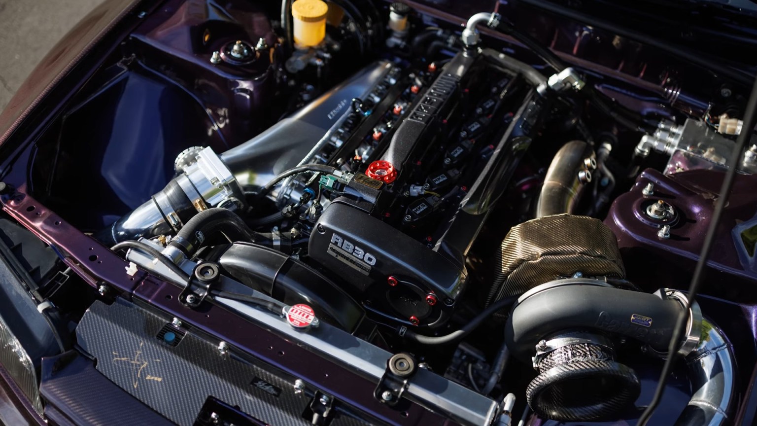 This 930-HP R32 Nissan GT-R In Dry Carbon Midnight Purple Is a Million ...