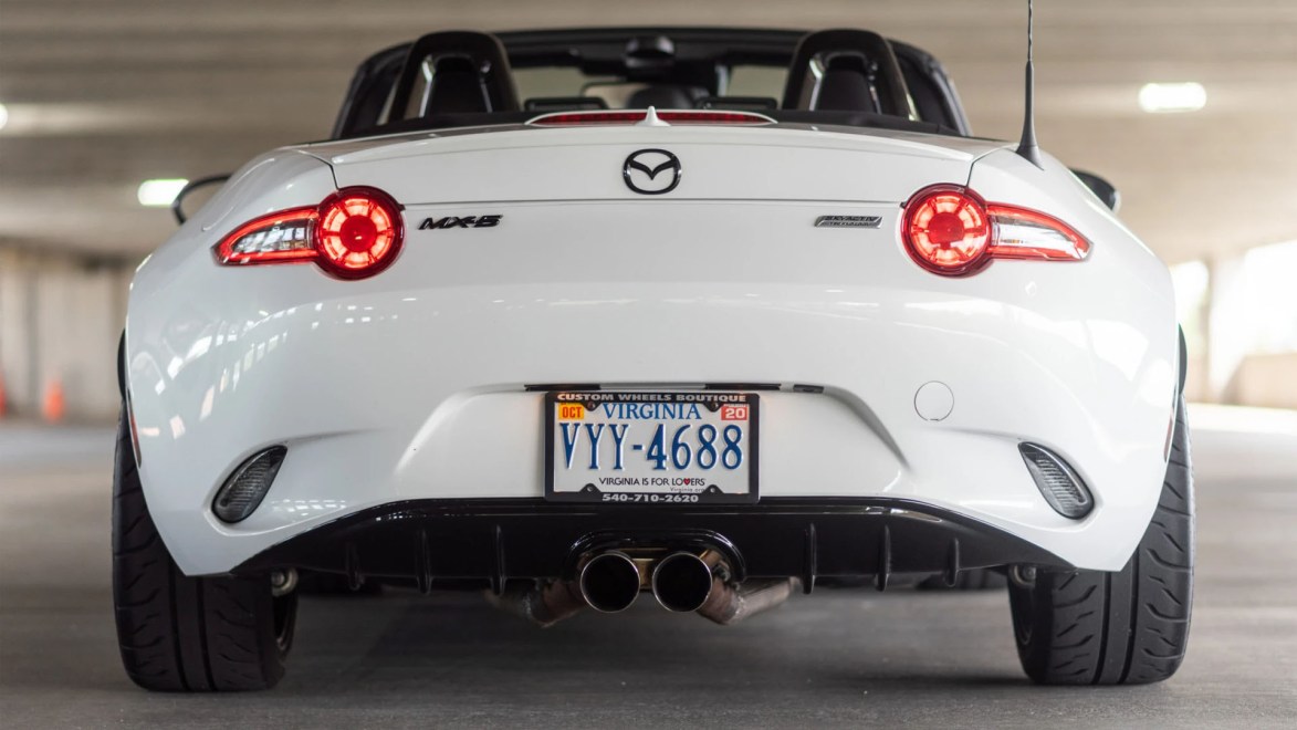 This Working 44cc V8 Engine Kit Is a Real Small Block