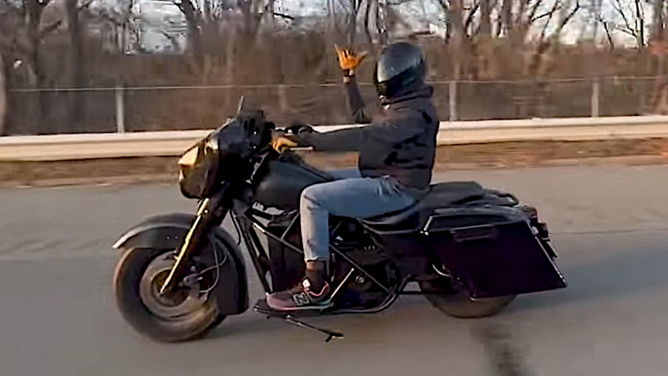 YouTuber Builds Electric Harley-Davidson That's Too Quiet for Its Own Good