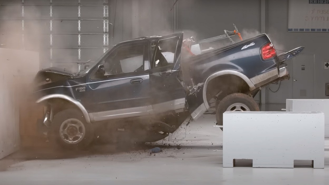 IIHS Is Prepping Its Crash Test Rig for Heavier EVs By Slamming Loaded ...